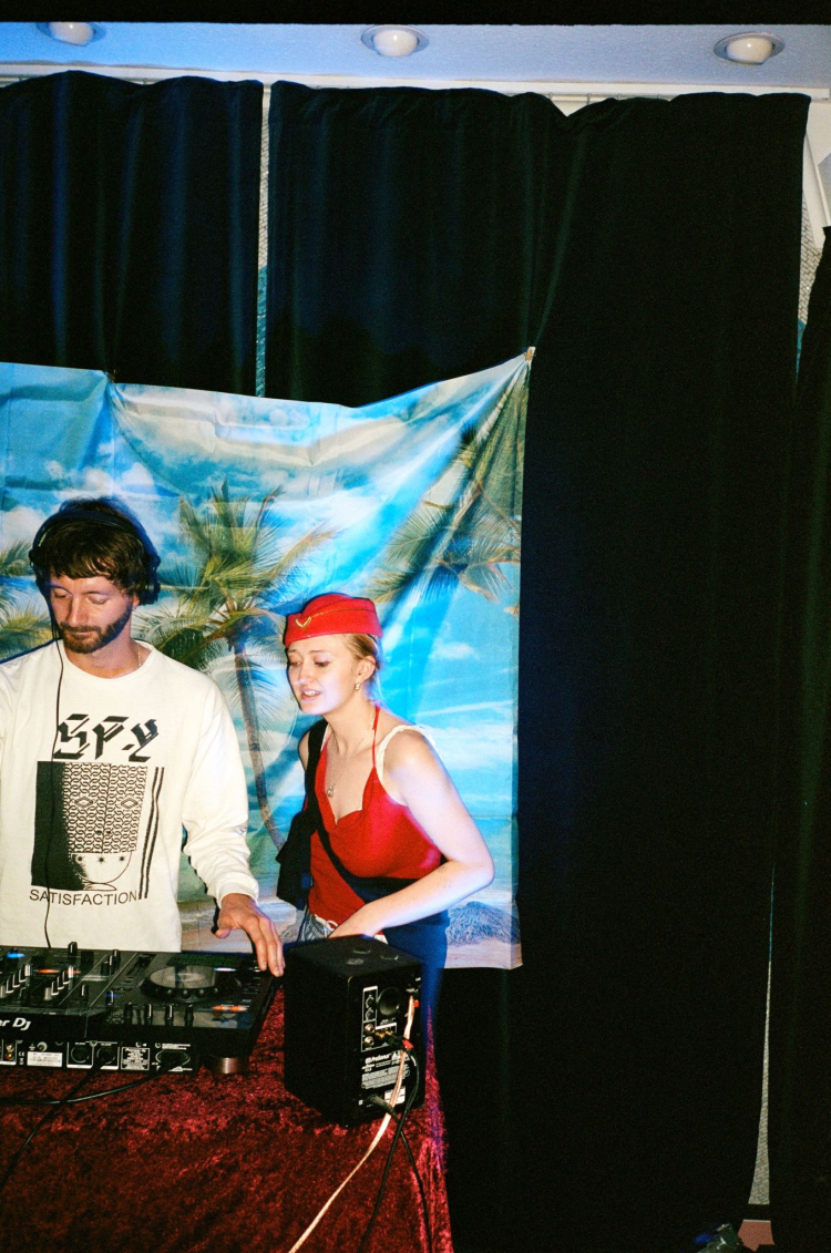 Noods Radio | Pressure Dome w/ MLE b2b Gramrcy | 18.09.25